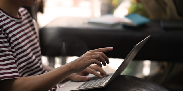 SUNABACO | AI×ウェブデザインコース