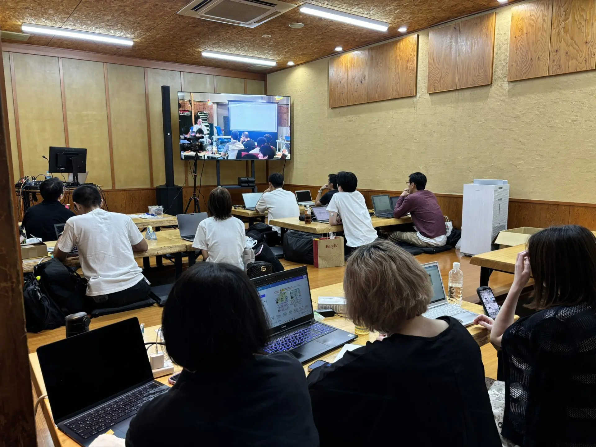 SUNABACO | AI×ウェブデザインコース